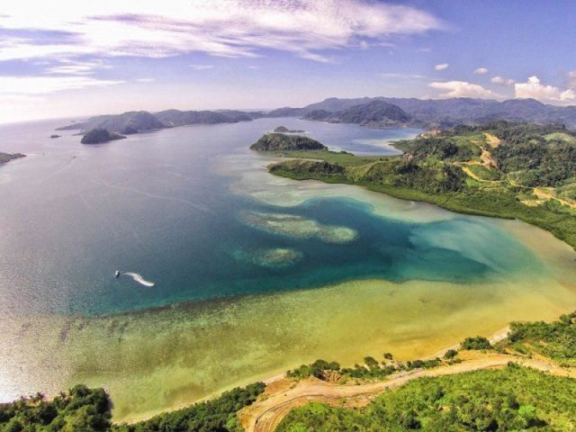 Berkemah Di Raja Ampatnya Pulau Sumatera - Pulau Mandeh | Hibur.id