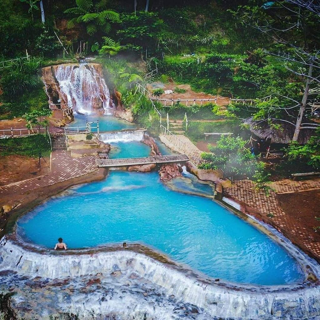 Curug Cipanas Nagrak - Tempat Berlibur Komplit Dalam Satu Lokasi | Hibur.id